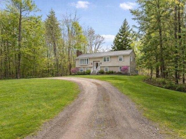 house with 4 bedroom, Amherst NH DLS101747064