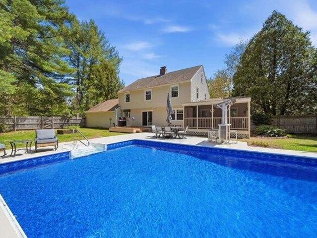 house with 4 bedroom, Amherst NH DLS102412817