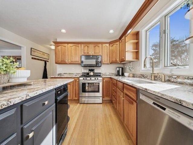 house with 4 bedroom, Amherst NH DS102217070