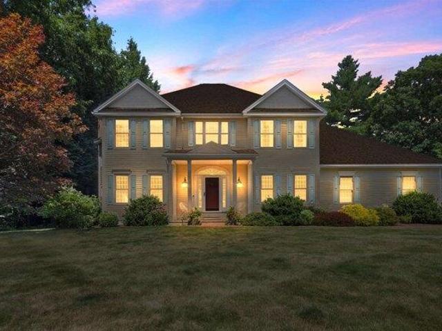 house with 4 bedroom, Amherst NH ES104791463