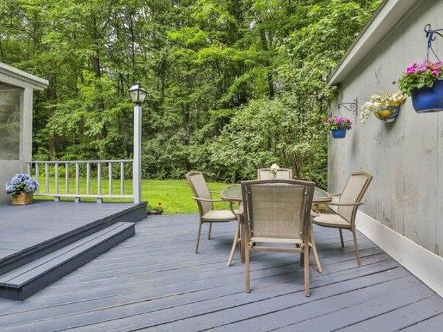 house with 4 bedroom, Amherst NH ES105175198