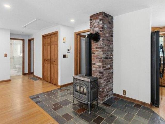 house with 4 bedroom, Amherst NH ES105193076