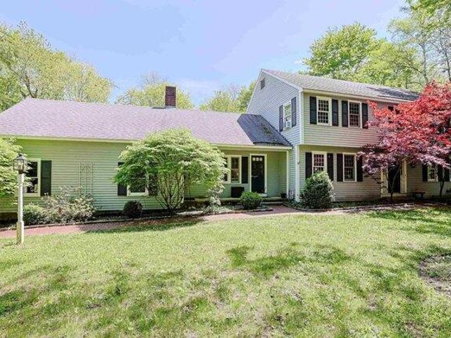 house with 4 bedroom, Amherst NH ES103443441
