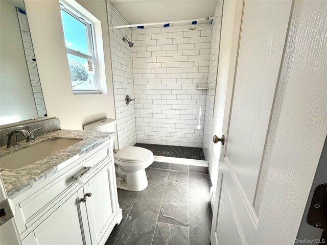 house with 4 bedroom, Amityville NY DS103624453