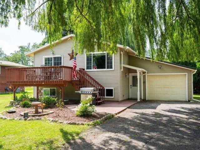 house with 4 bedroom, Annandale MN DLS94139682