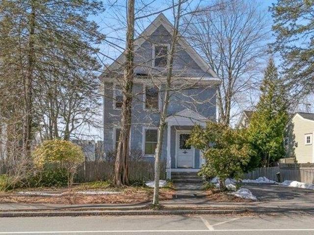 house with 4 bedroom, Andover MA DLS102476658