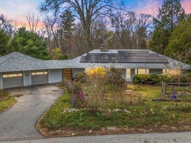 house with 4 bedroom, Andover MA DS102632535