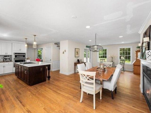 house with 4 bedroom, Andover MA DS103709996