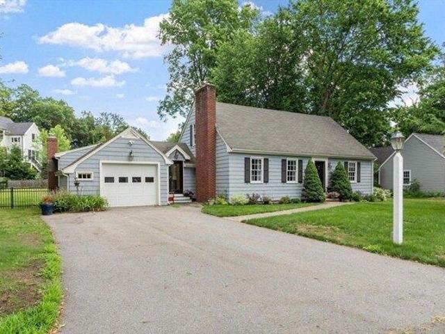 house with 4 bedroom, Andover MA ES104116872
