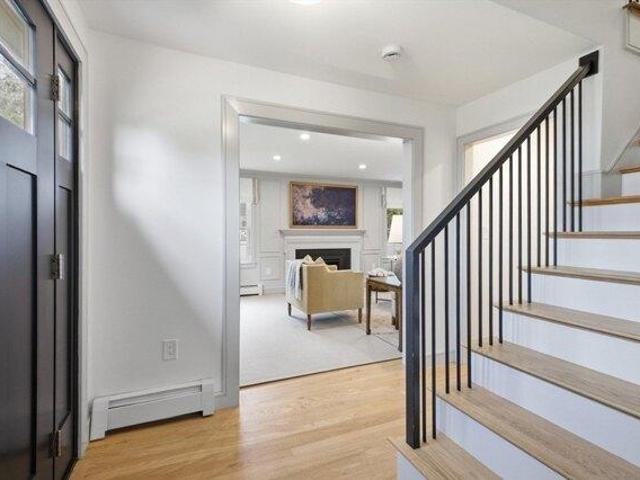 house with 4 bedroom, Andover MA ES104904749