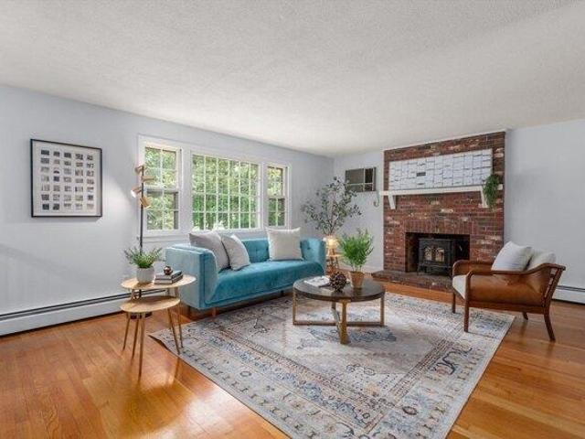 house with 4 bedroom, Andover MA ES105096036