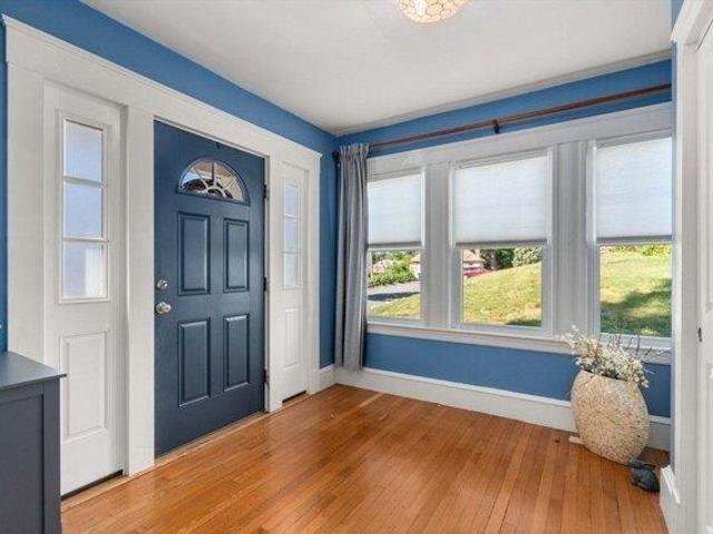 house with 4 bedroom, Andover MA ES103969213
