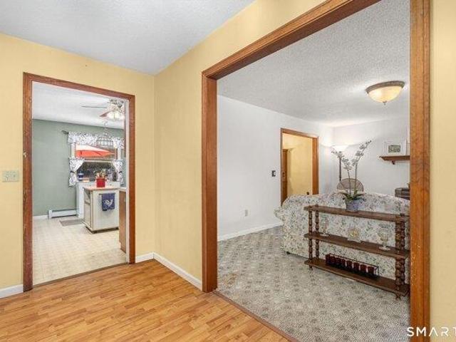 house with 4 bedroom, Andover CT ES104152118