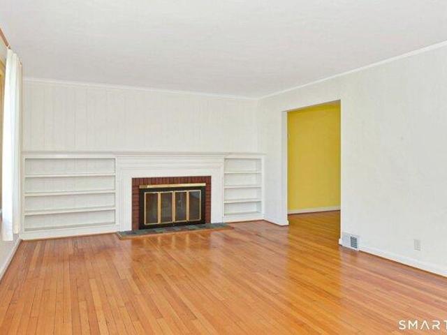 house with 4 bedroom, Ansonia CT DS103187342