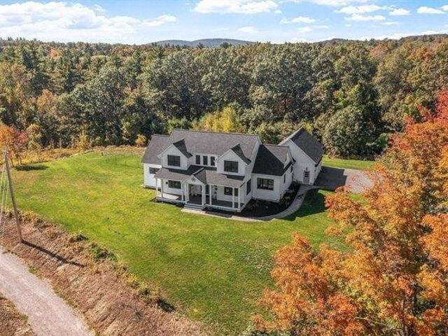 house with 4 bedroom, Ashby MA ES105060520
