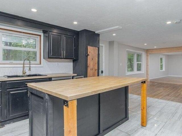 house with 4 bedroom, Ashby MA ES105082252