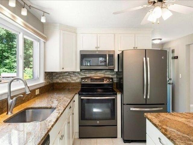 house with 4 bedroom, Ashland MA ES103431987
