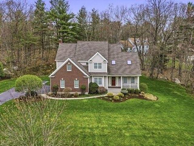 house with 4 bedroom, Ashland MA ES103808433