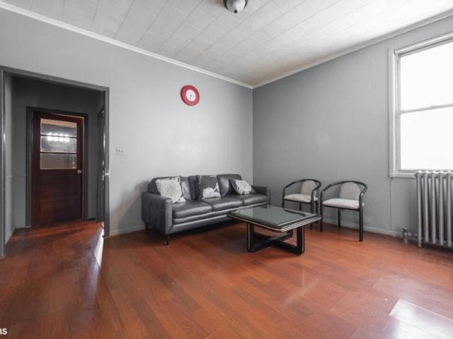 house with 4 bedroom, Astoria NY DS102245827