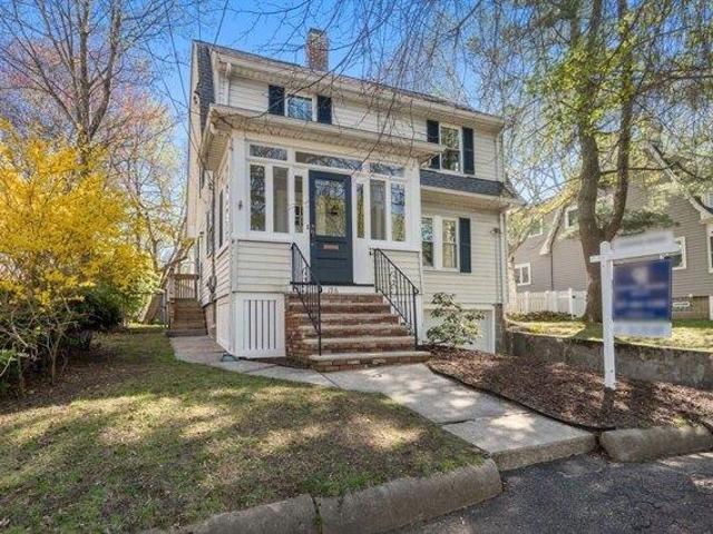 house with 4 bedroom, Arlington MA DS102119099