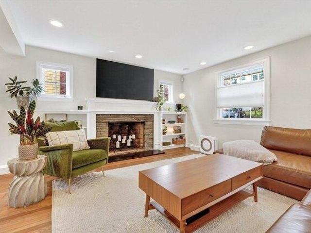 house with 4 bedroom, Arlington MA ES103495310