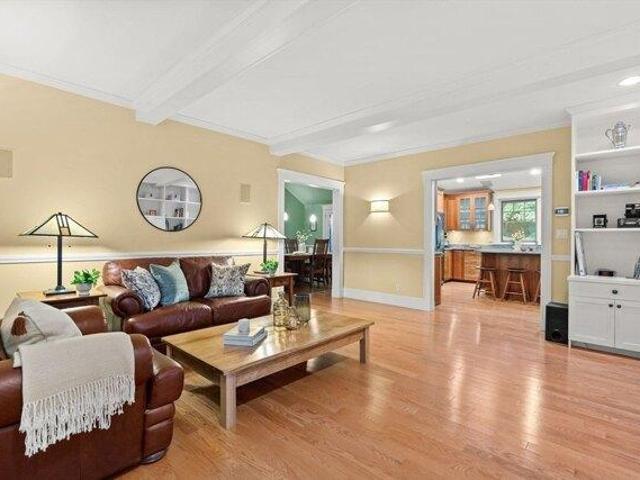 house with 4 bedroom, Arlington MA ES104809399