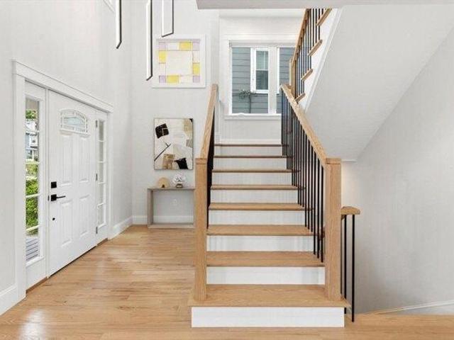 house with 4 bedroom, Arlington MA ES104011669