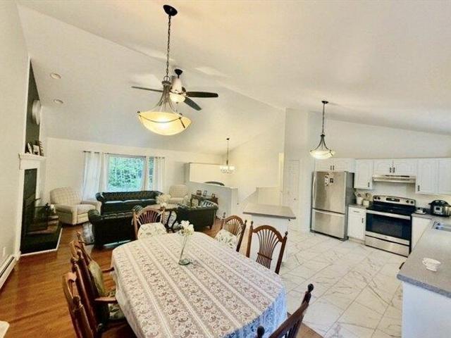 house with 4 bedroom, Athol MA ES103440645