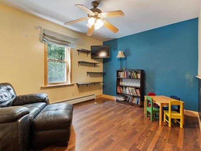 house with 4 bedroom, Athol MA ES103928607