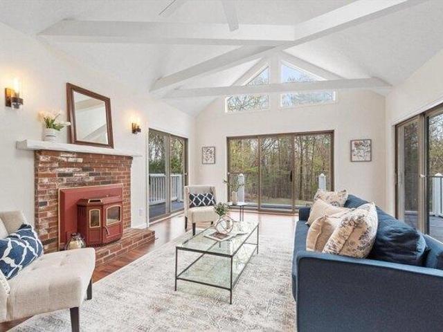 house with 4 bedroom, Atkinson NH ES103159992