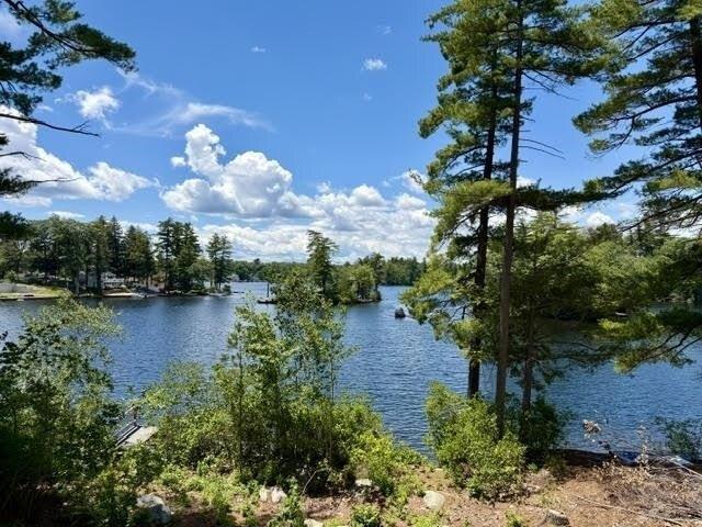 house with 4 bedroom, Atkinson NH ES104329437