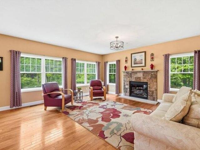 house with 4 bedroom, Atkinson NH ES105093510