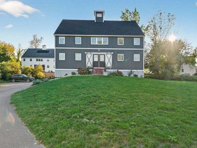 house with 4 bedroom, Attleboro MA DS102121421