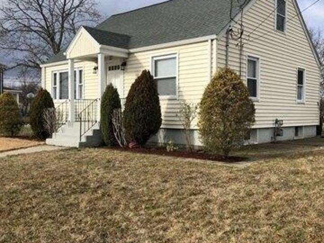 house with 4 bedroom, Attleboro MA DS102372839