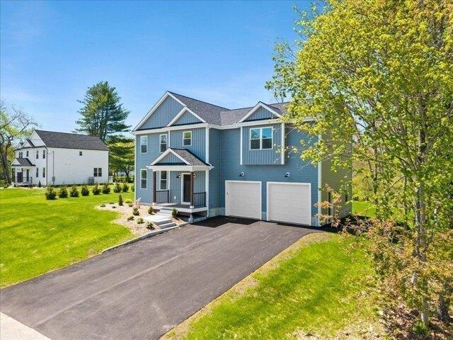 house with 4 bedroom, Attleboro MA ES103848671