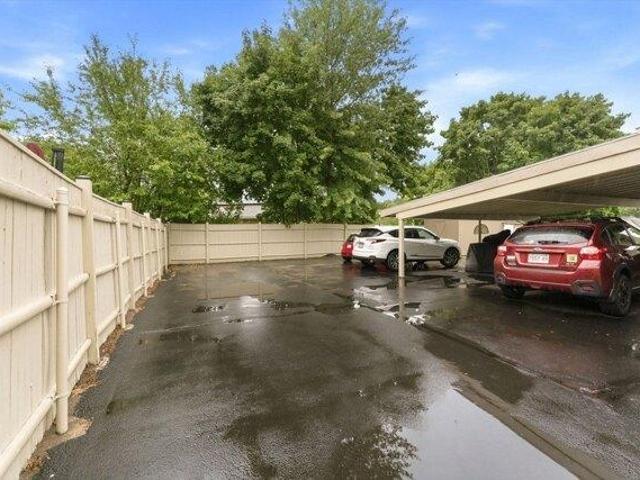 house with 4 bedroom, Attleboro MA ES104077555