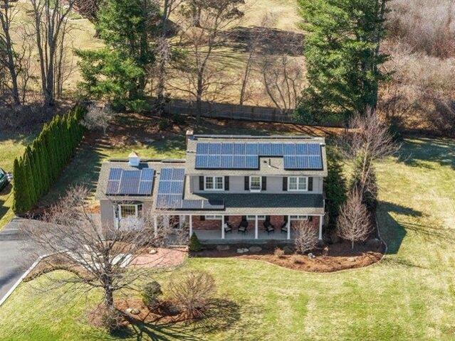 house with 4 bedroom, Auburn MA DS102445323