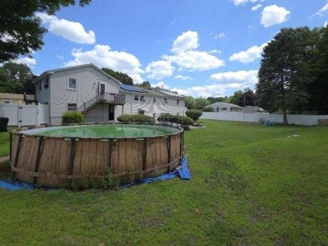 house with 4 bedroom, Auburn MA ES104831626