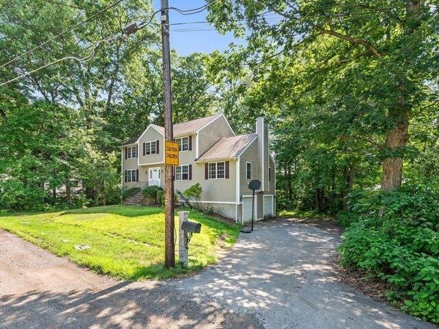 house with 4 bedroom, Auburn MA ES104850292