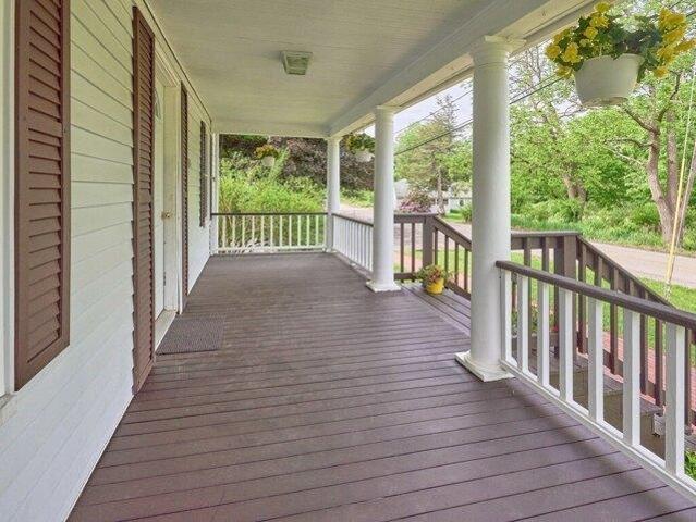 house with 4 bedroom, Auburn MA ES105105879
