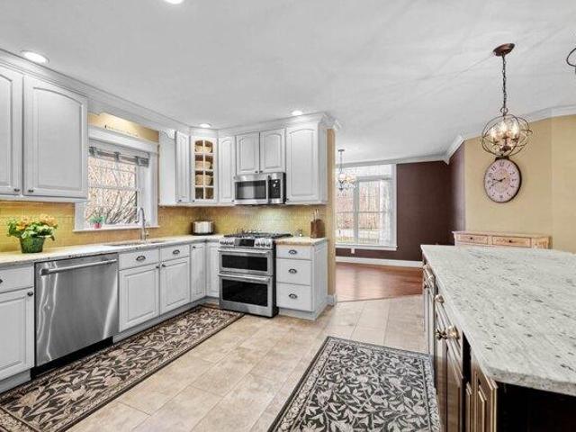 house with 4 bedroom, Auburn ME DS102026106