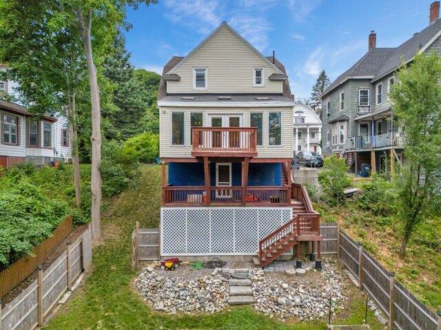 house with 4 bedroom, Auburn ME ES104789177