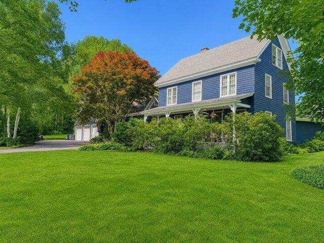 house with 4 bedroom, Auburn ME ES105404013