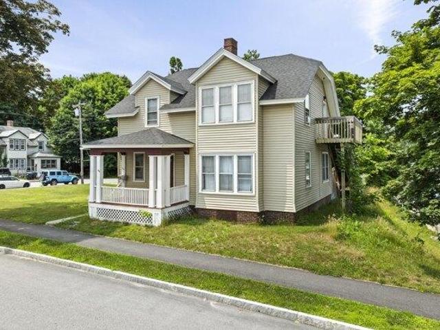 house with 4 bedroom, Auburn ME ES105109597
