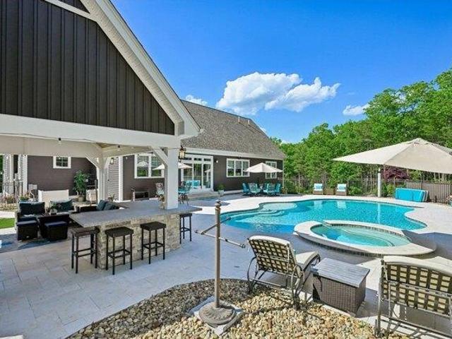 house with 4 bedroom, Auburn NH ES103221076