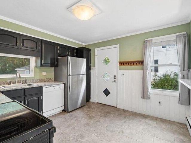house with 4 bedroom, Augusta ME ES105191691