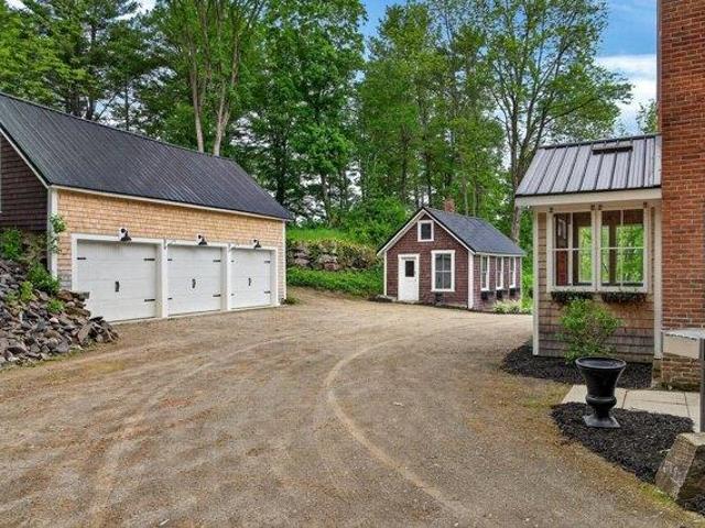 house with 4 bedroom, Augusta ME ES105192579