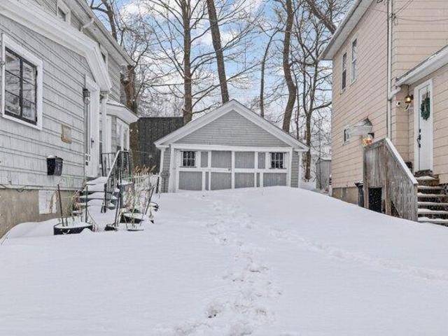 house with 4 bedroom, Augusta ME ES103965925