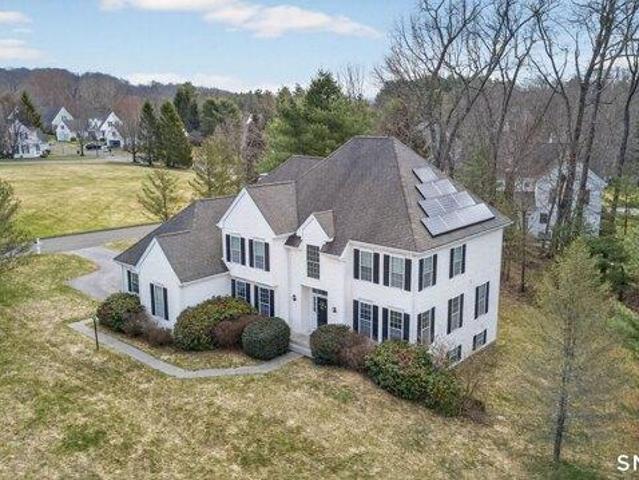 house with 4 bedroom, Avon CT DLS102156016
