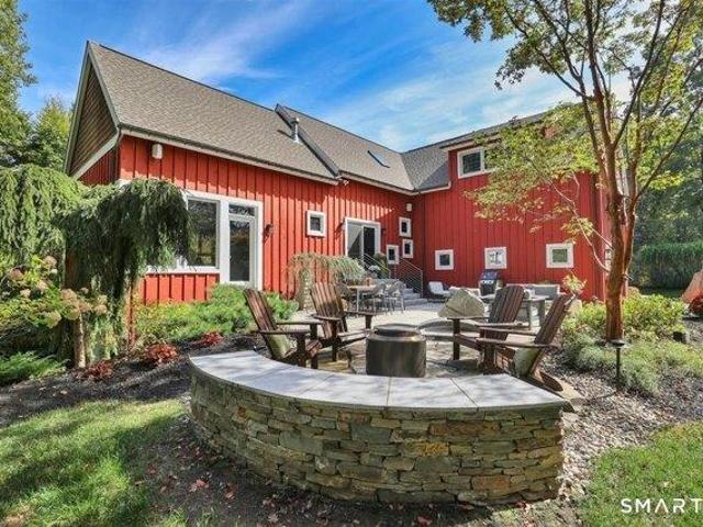 house with 4 bedroom, Avon CT DLS102345451